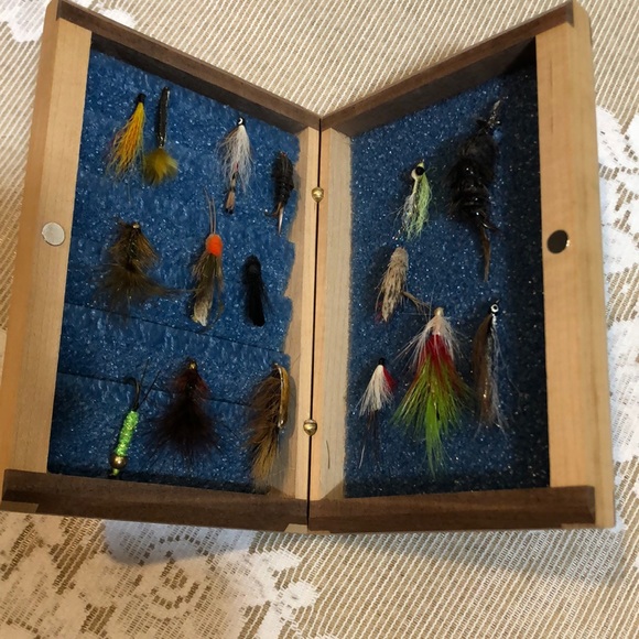 Handmade | Other | Nwot 6 Fly Fishing Flies Never Used In Wood ...
